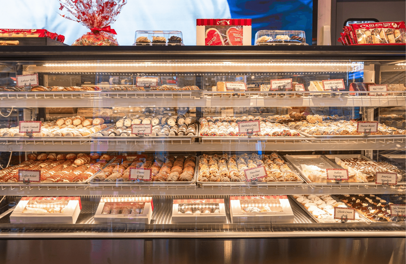 Carlo’s Bake Shop establishes flagship location in Times Square - Craft ...